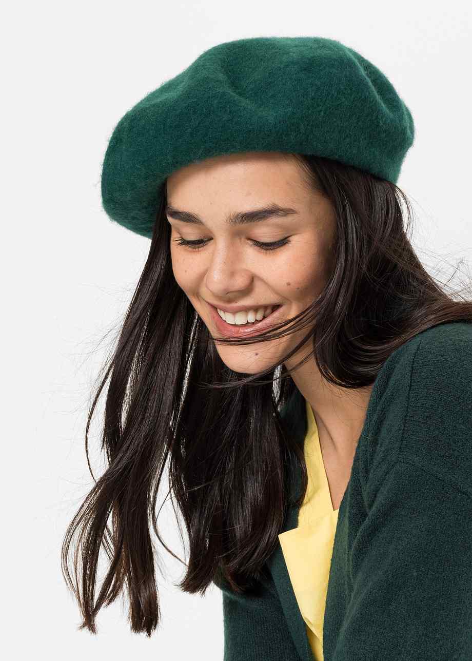 Romantisk basker för kyliga dagar - skogsgrön